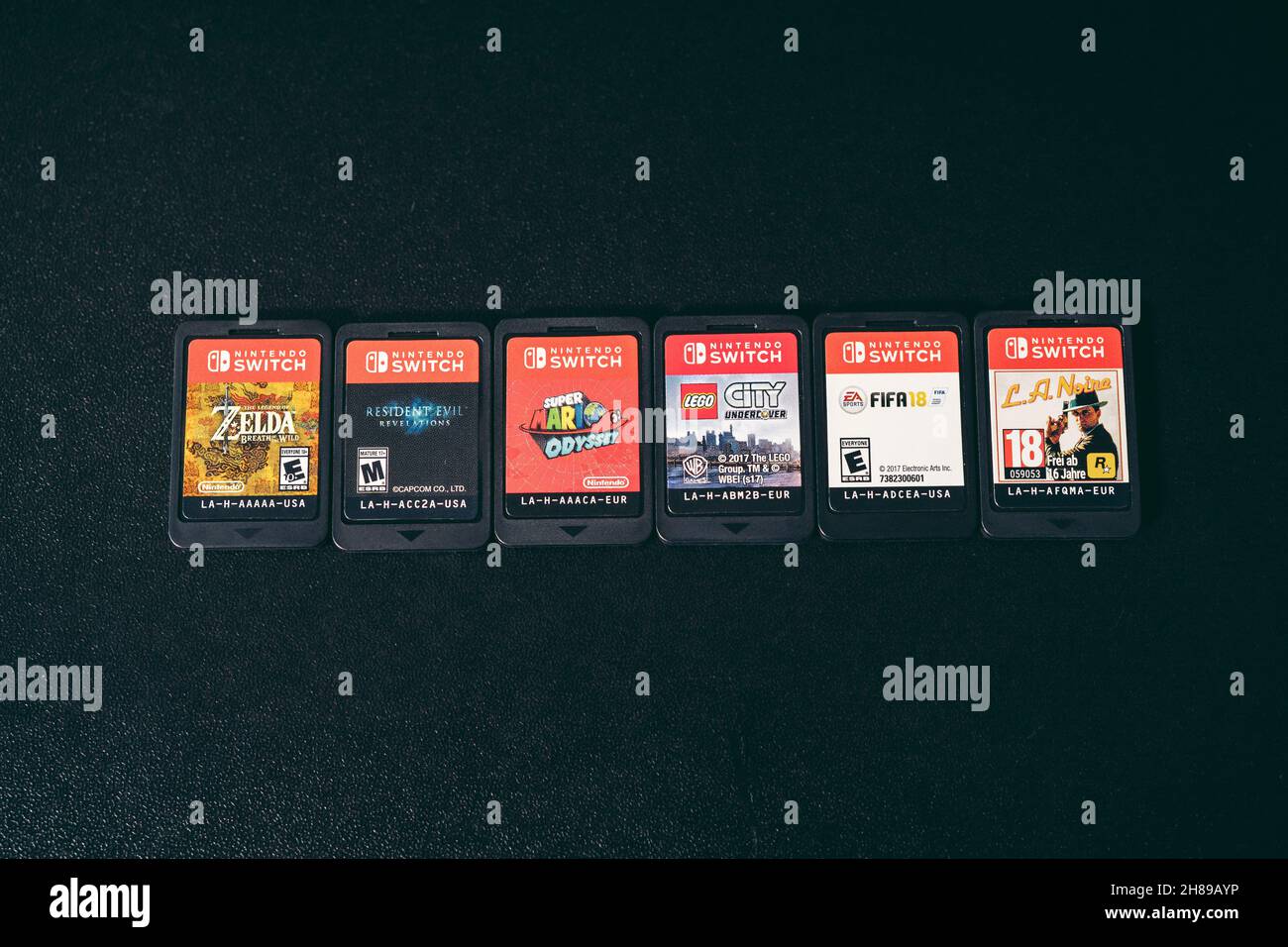 Nintendo switch london hi-res stock photography and images - Alamy