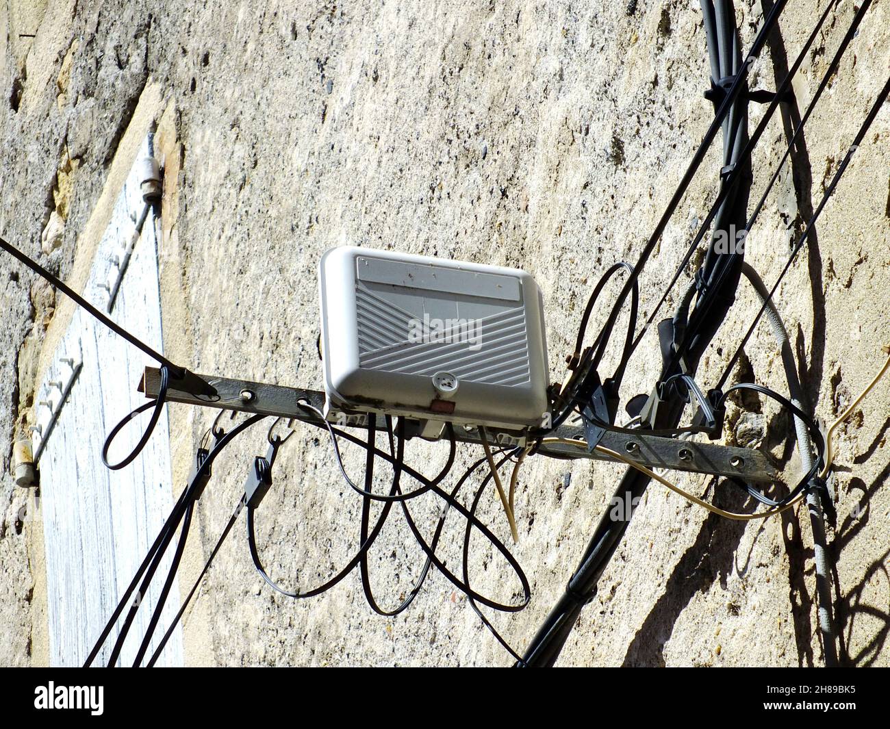 Telephone and internet lines hi-res stock photography and images - Alamy