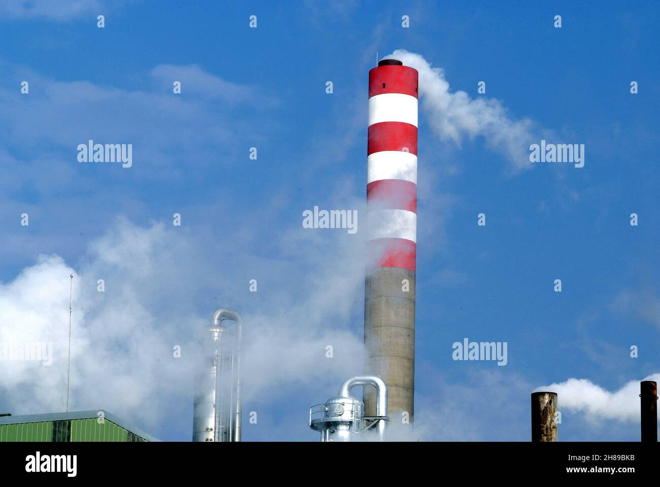 Chimney smoke windy hi-res stock photography and images - Alamy