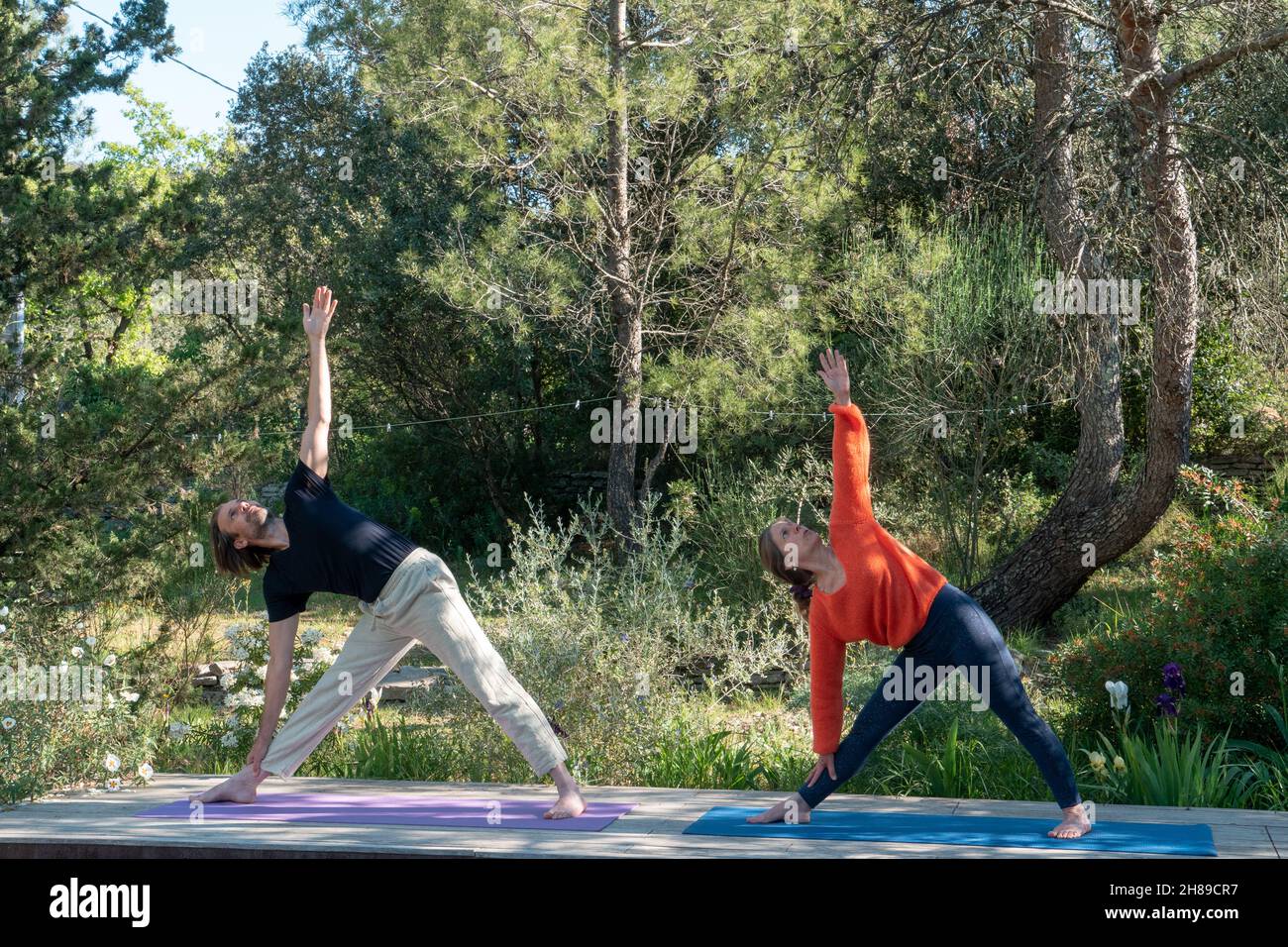 Couples session hi-res stock photography and images - Alamy