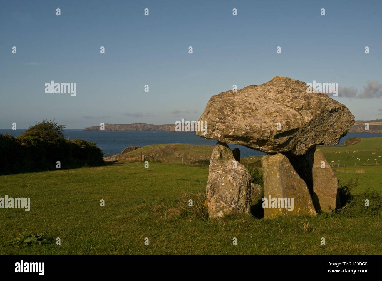 5000-year-old Neolithic dolmen Stock Photo - Alamy