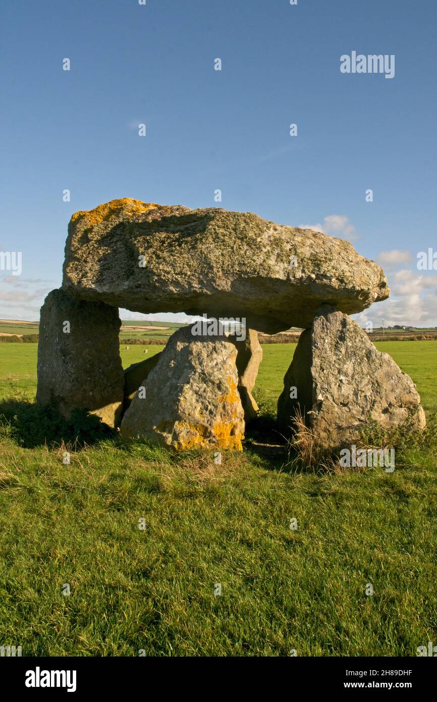 5000-year-old Neolithic dolmen Stock Photo - Alamy