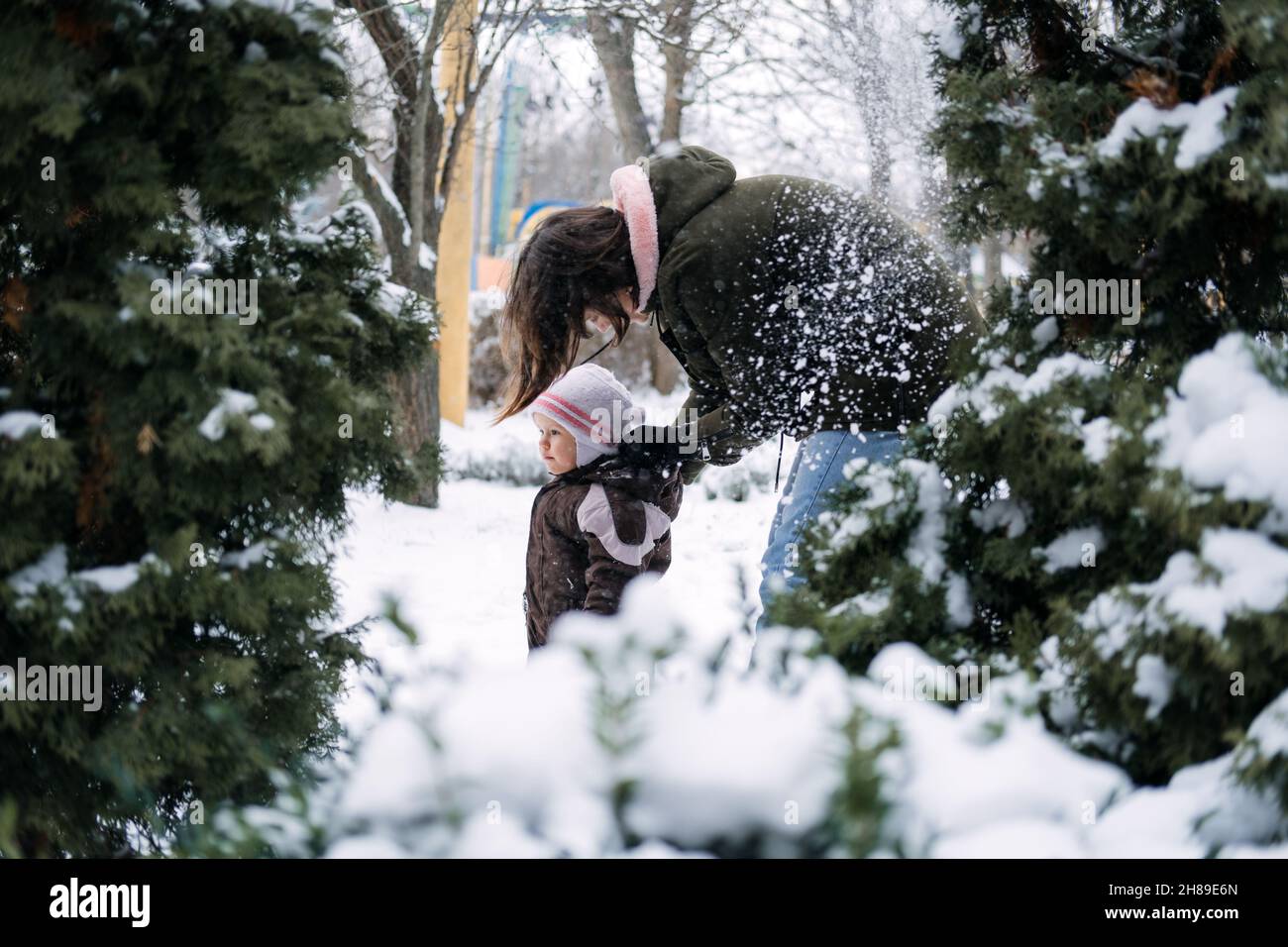 Winter walks with babies and young children. Baby toddler in Winter ...