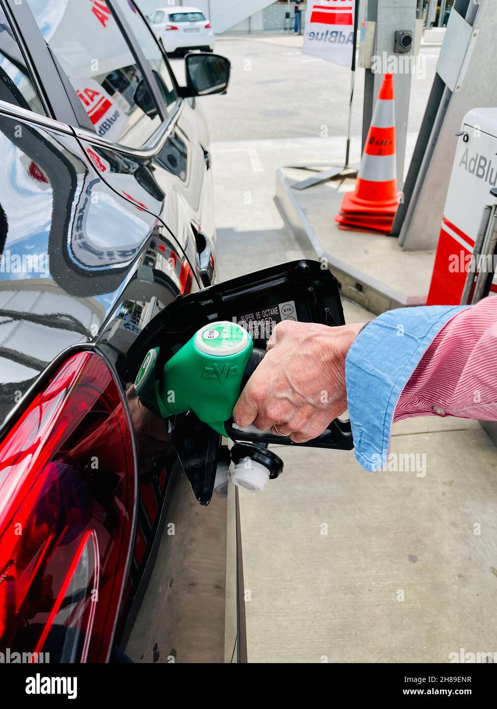 Diesel vending machine hi-res stock photography and images - Alamy
