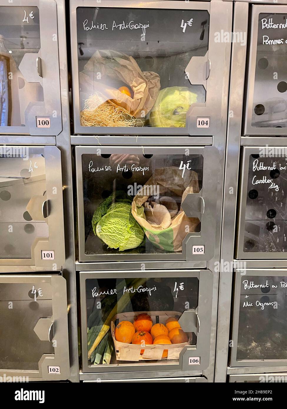 Healthy vending machine hi-res stock photography and images - Alamy