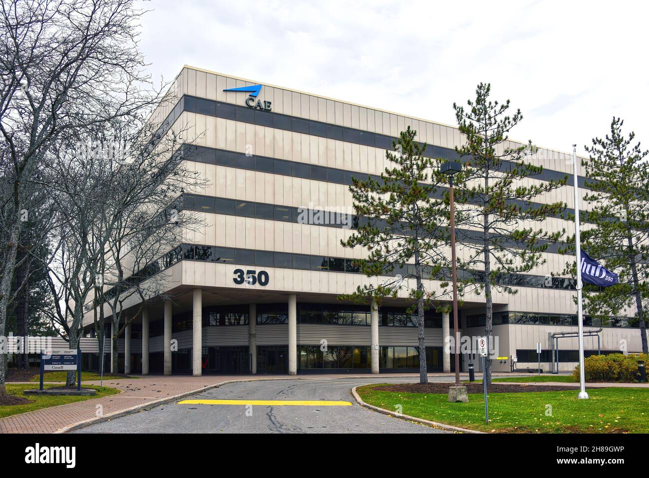 Ottawa, Canada - November 11, 2021: The Hub 350 technology hub is ...