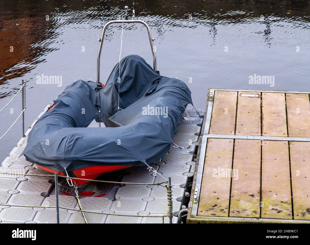 Pontoon boat First aid during anchoring, patrol boat Stock Photo - Alamy