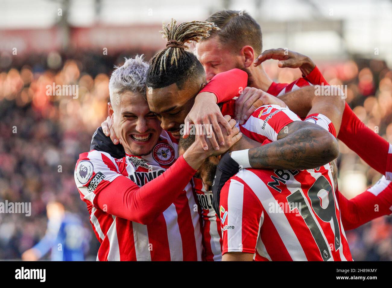 Ivan Toney #17 of Brentford celebrates scoring from the penalty spot ...