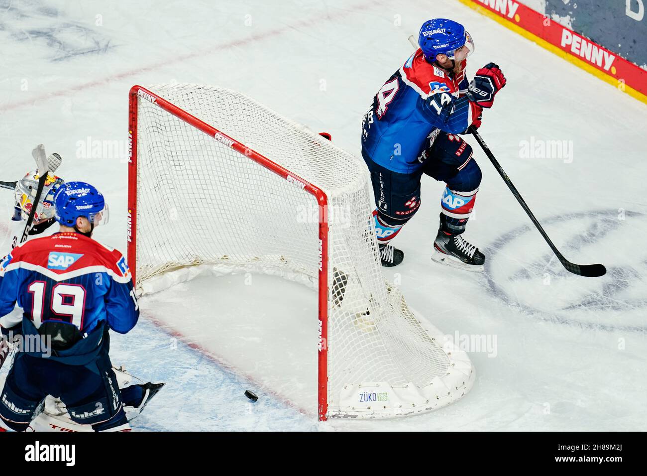 Mannheim, Germany. 28th Nov, 2021. Ice hockey: DEL, Adler Mannheim ...
