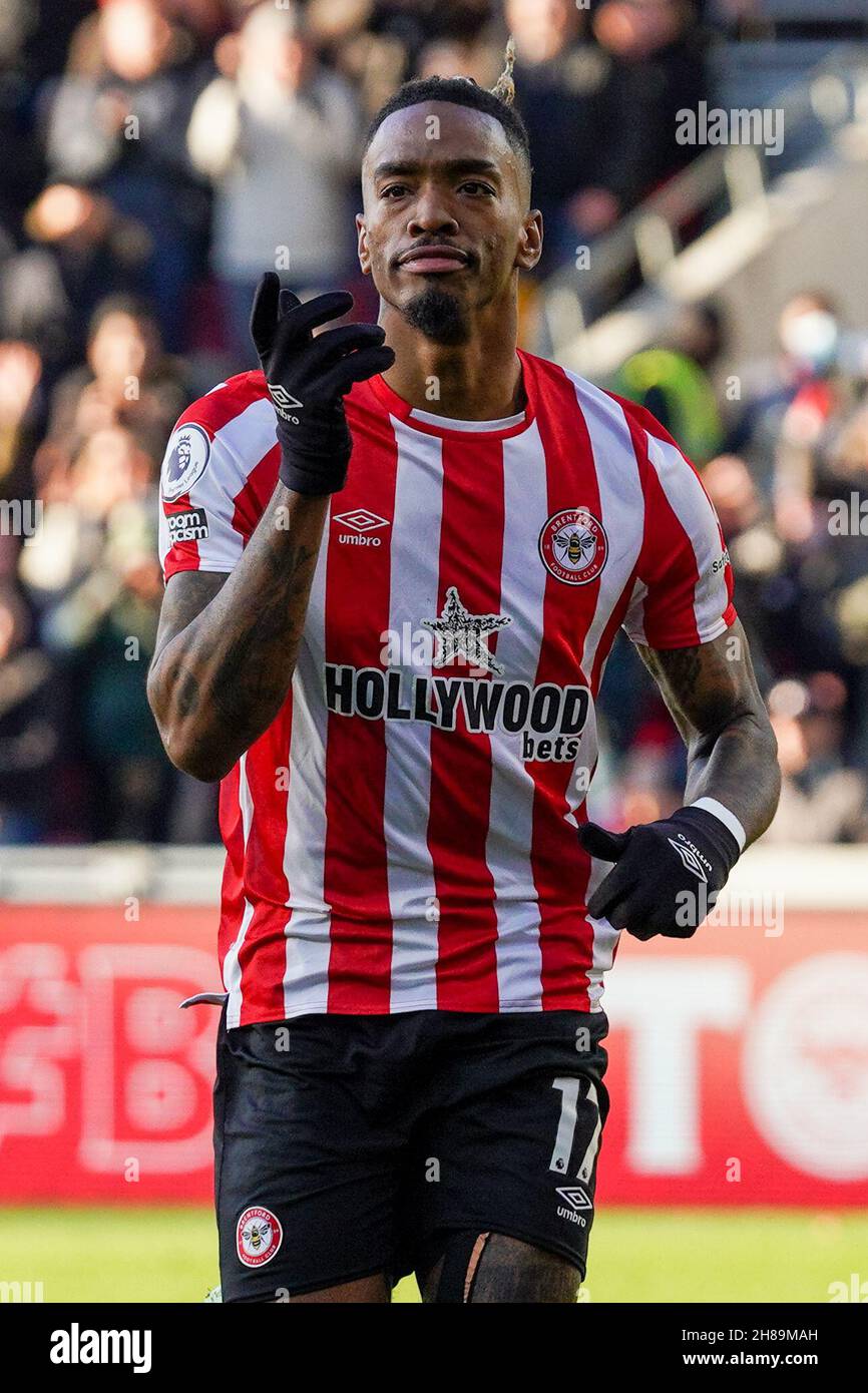 London, UK. 28th Nov, 2021. Ivan Toney #17 of Brentford celebrates ...