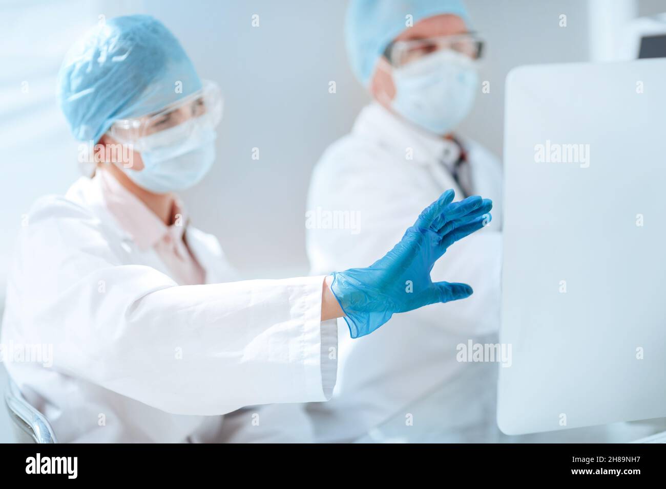 employees of the scientific laboratory work in the laboratory Stock ...