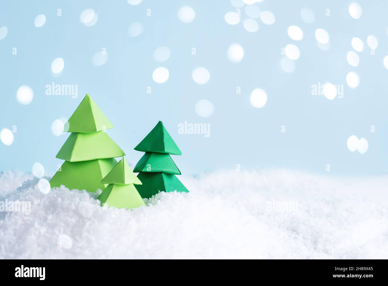 Papercraft trees hi-res stock photography and images - Alamy