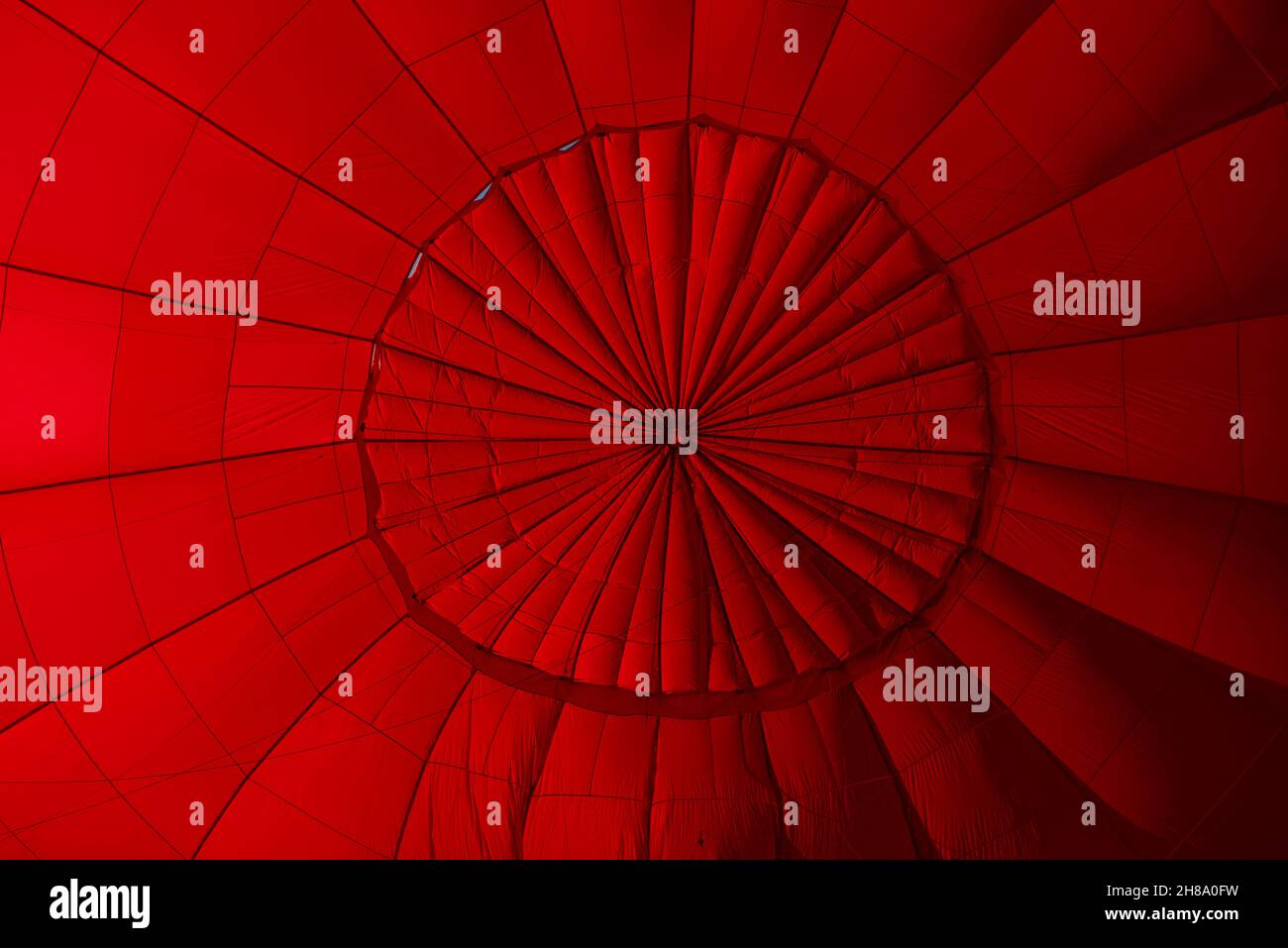 Red air balloon top hi-res stock photography and images - Alamy