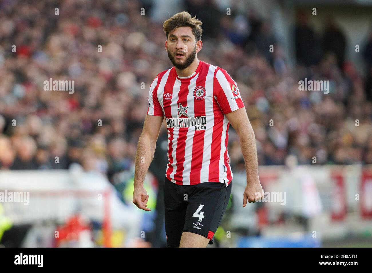 Charlie Goode #4 of Brentford Stock Photo - Alamy