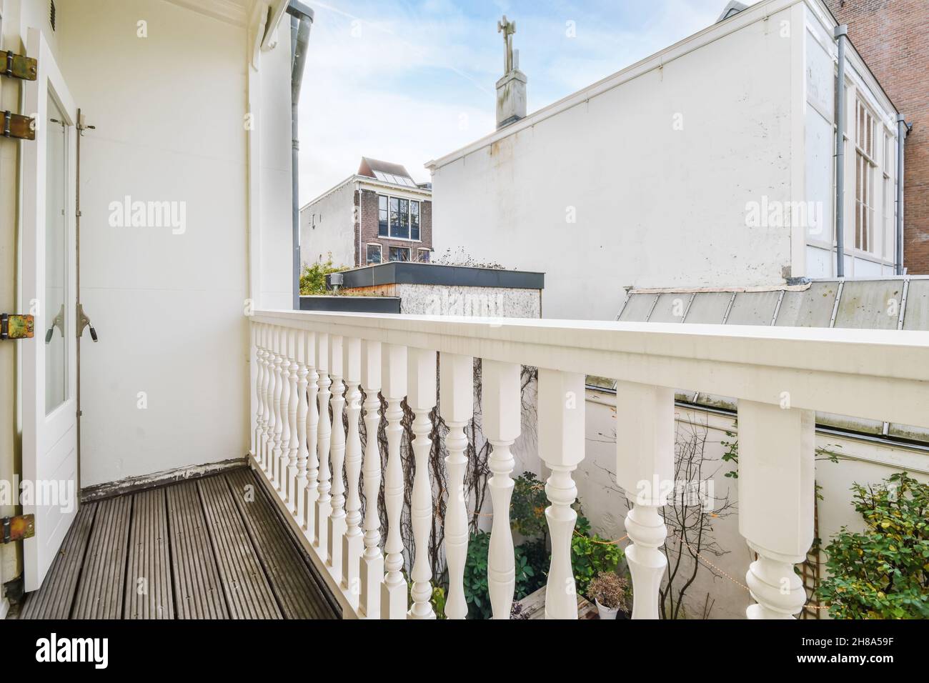 Luxurious house rent hi-res stock photography and images - Alamy
