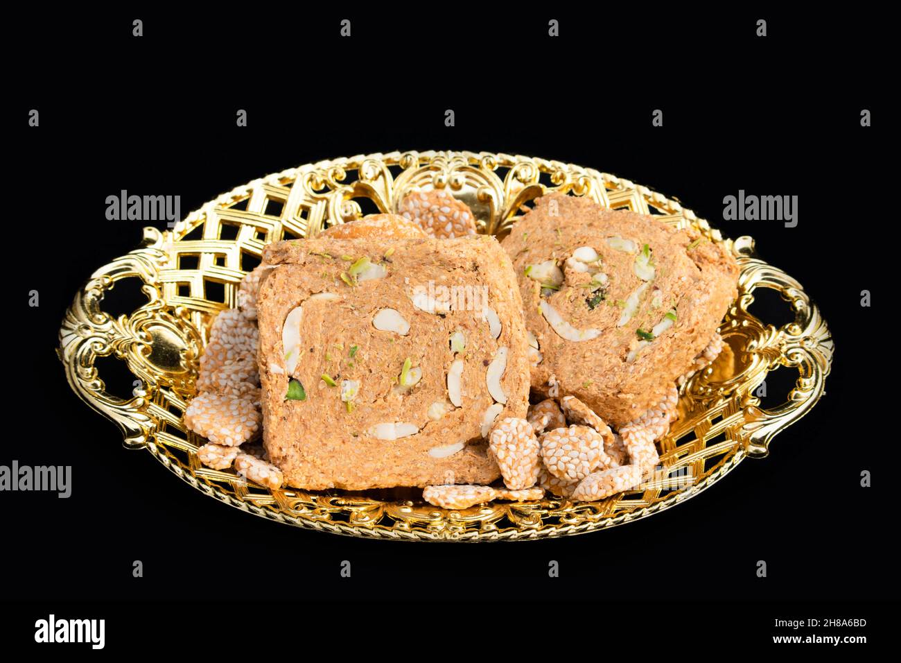 Indian Sweet Til Gul Gur Ke Khasta Gajak Burfi Gazak Barfi Gajjak ...