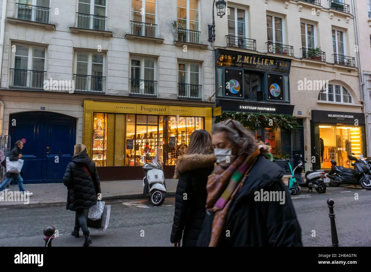 Business storefronts hi-res stock photography and images - Alamy
