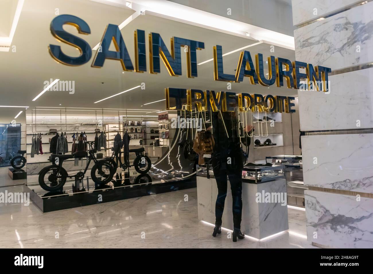 Yves saint laurent store interior hi-res stock photography and images ...