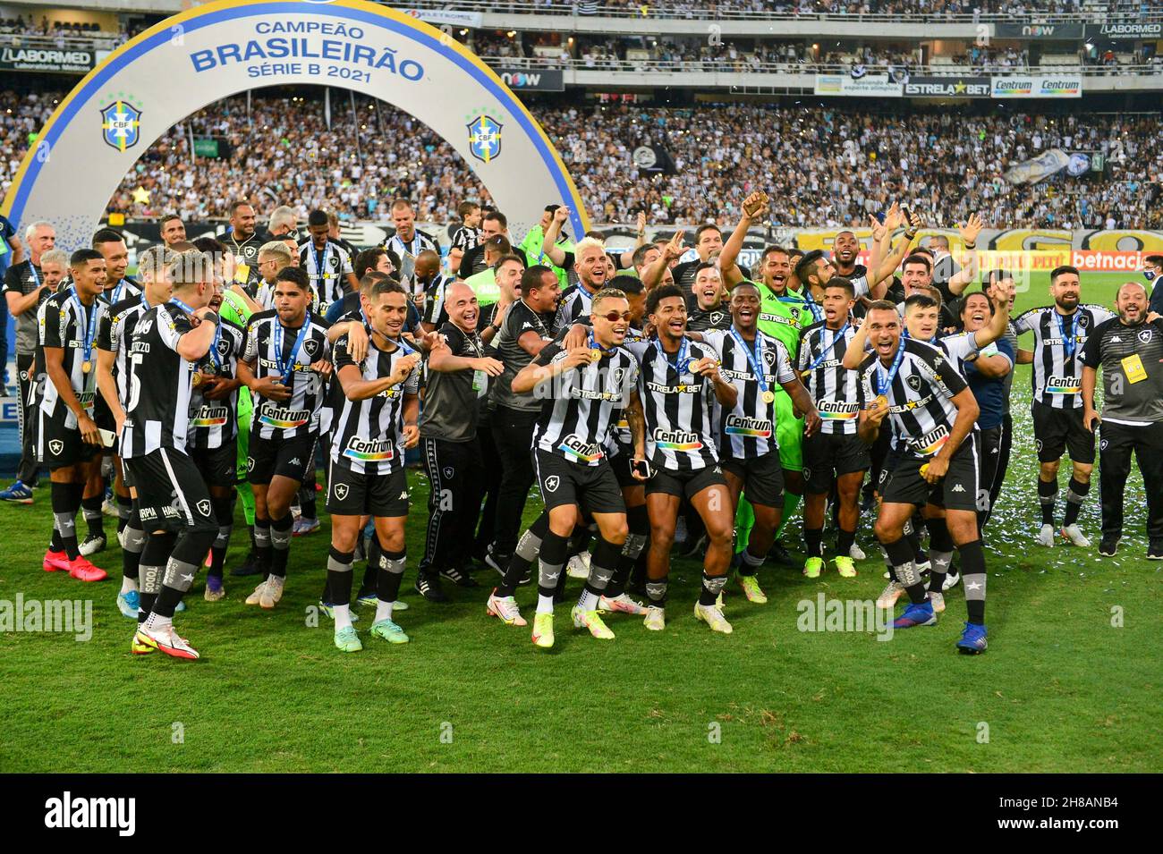 Rio De Janeiro, Brazil. 28th Nov, 2021. Botafogo receives the champion ...