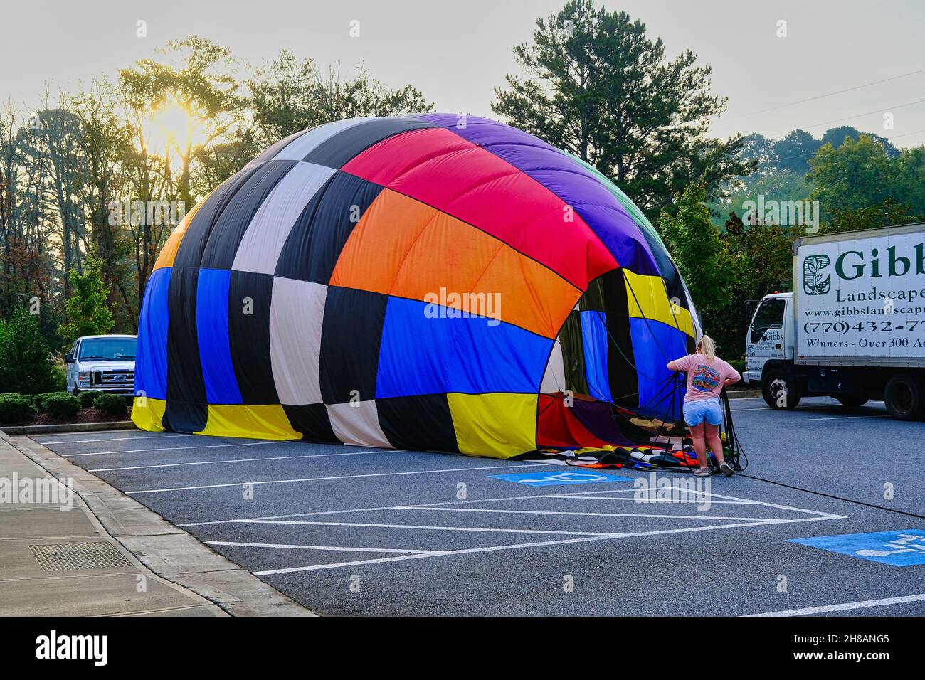 Deflating hi-res stock photography and images - Alamy