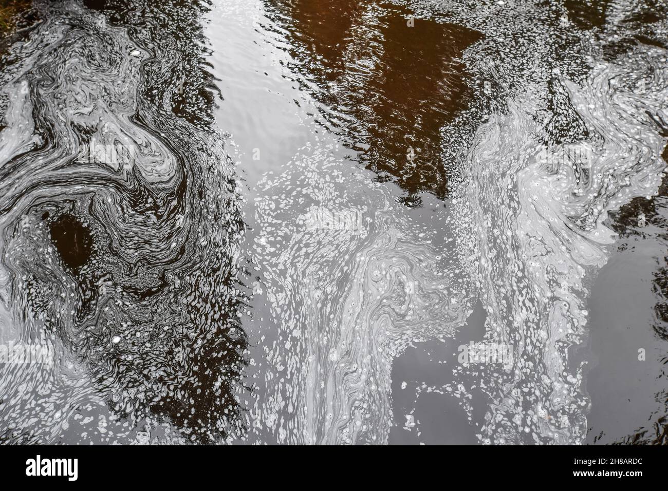 Foam on the water hi-res stock photography and images - Alamy