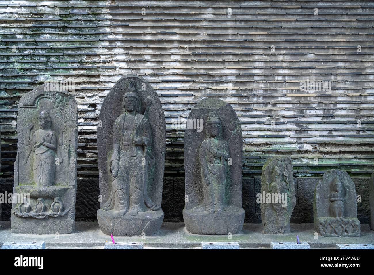 Statues of buddhas at the Honryuin Temple, a Buddhist shrine dedicated ...