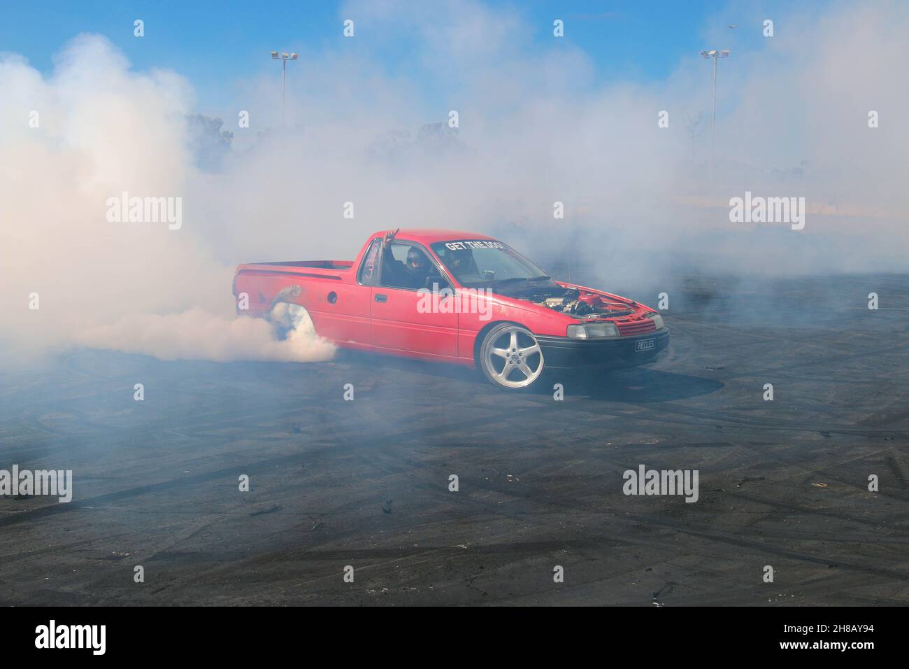 Burnoutpit hi-res stock photography and images - Alamy