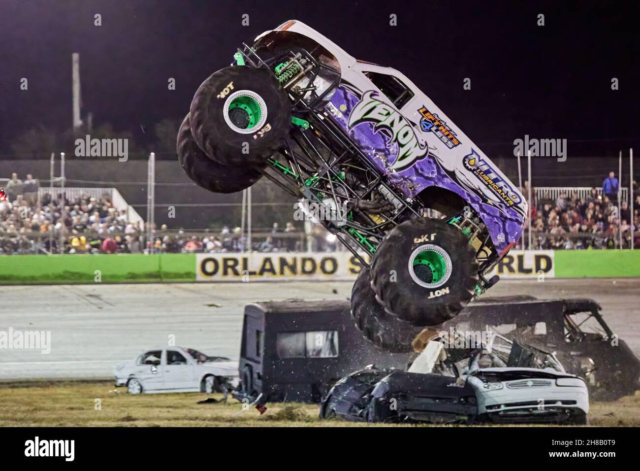 38 Lap Enduro. Motorcycles. Monster Truck. Van Derby. Burnout. Skid-car ...