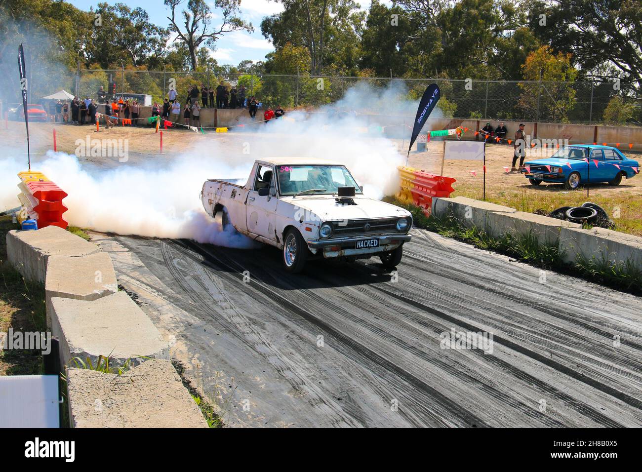 Burnoutpit hi-res stock photography and images - Alamy