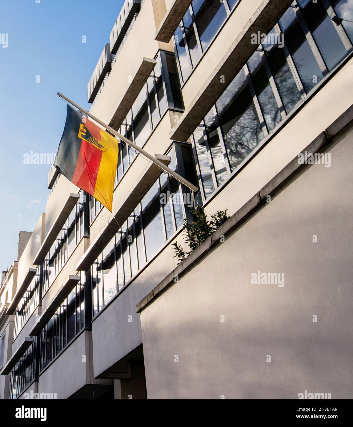 German Embassy in London, 23 Belgrave Square, and Chesham Place ...