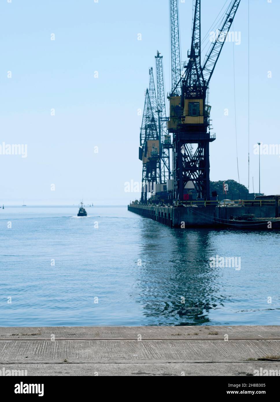 Empty dock in light hi-res stock photography and images - Alamy