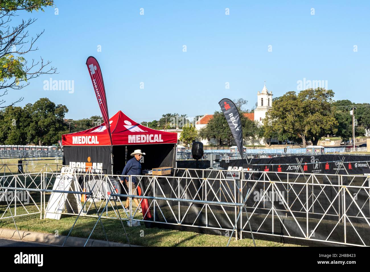Medical tent hi-res stock photography and images - Alamy