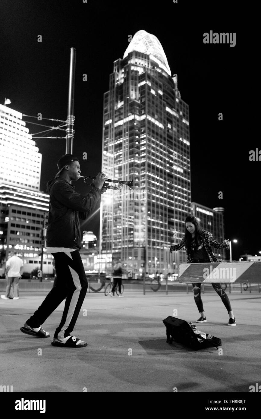 Saxofon hi-res stock photography and images - Alamy