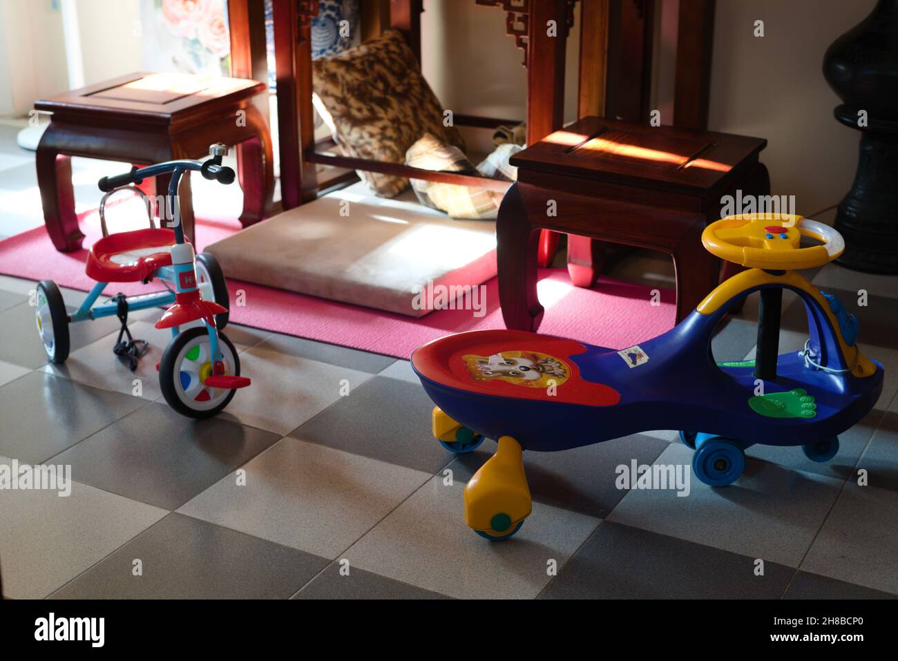 Temporary furniture hi-res stock photography and images - Alamy