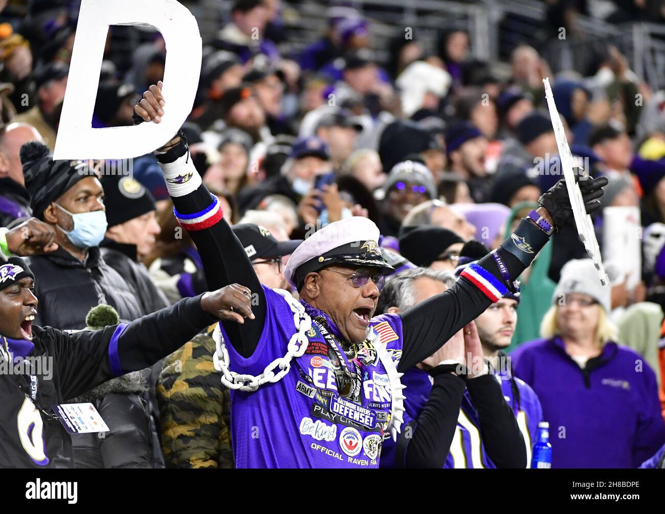 CAPTAIN DEE-FENSE Baltimore Ravens, Ultimate Fan Of, 42% OFF