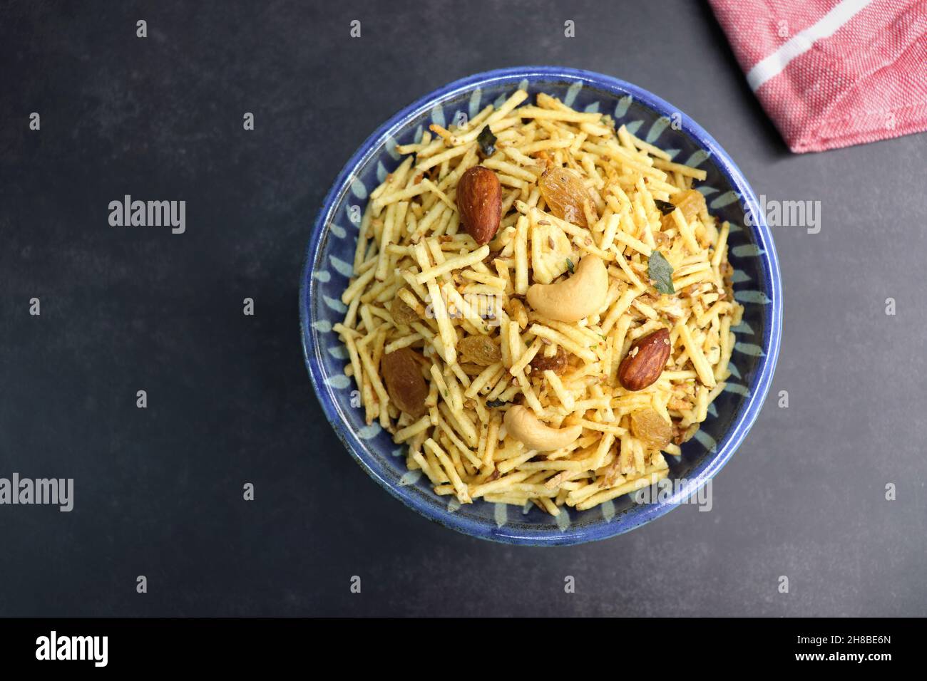 Fried potato falahari chivda, Aloo chiwda is also known as a Fasting ...