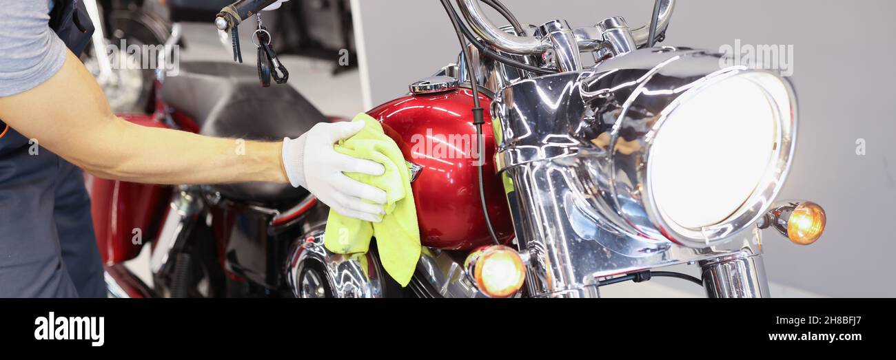 Cleaning motorcycle hi-res stock photography and images - Alamy