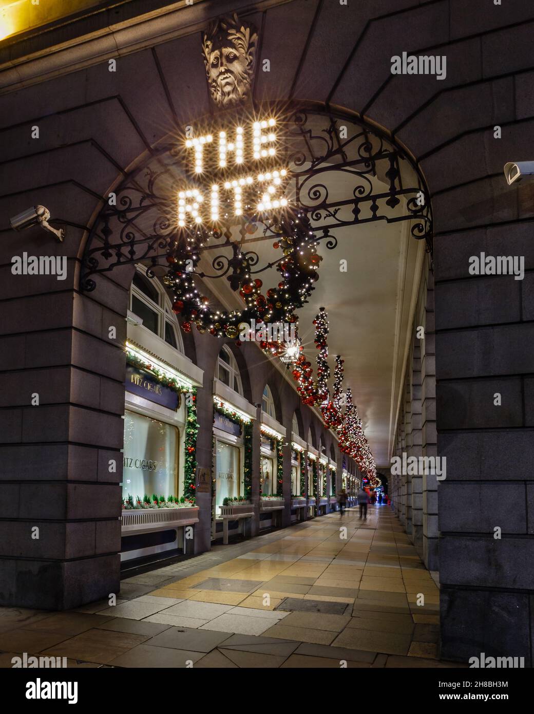 The famous Ritz Hotel decorated for the Christmas period in London ...