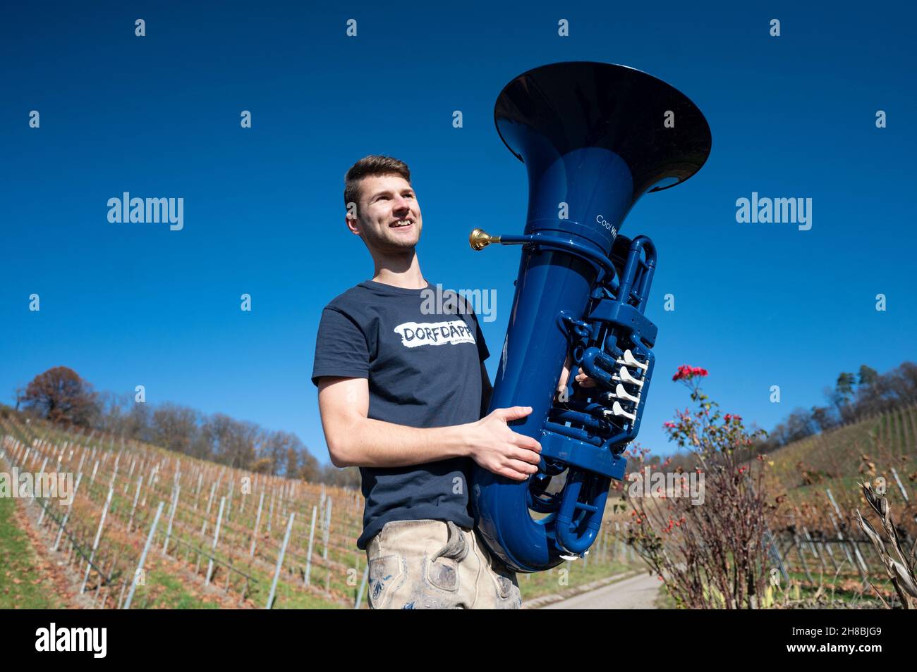 Brackenheim, Germany. 23rd Nov, 2021. Micha from Brackenheim, a ...