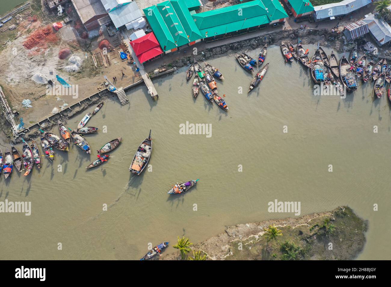 Fishing boats at Char Fasson in Bhola. Bangladesh Stock Photo - Alamy