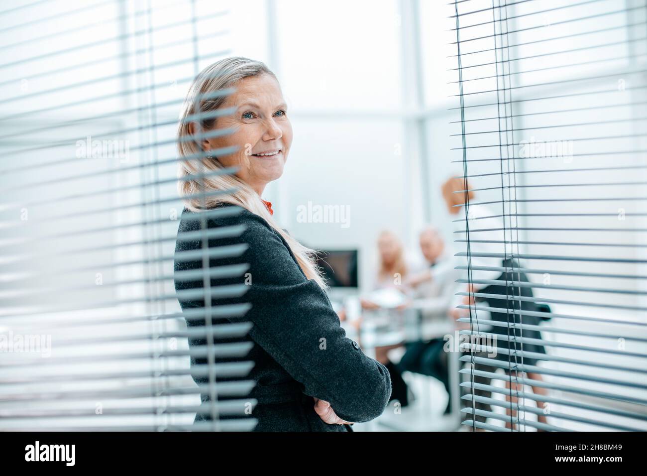 Woman speaker thinking hi-res stock photography and images - Alamy
