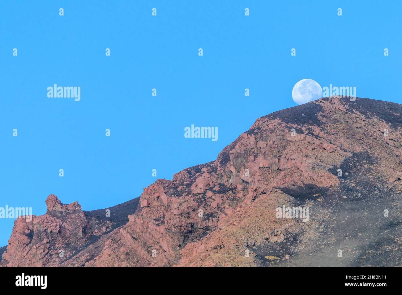 Stromboli island active volcano hi-res stock photography and images - Alamy