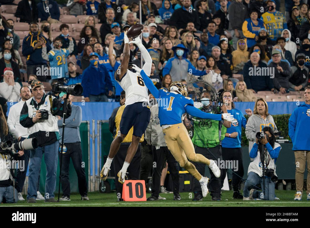 J shaw hi-res stock photography and images - Alamy