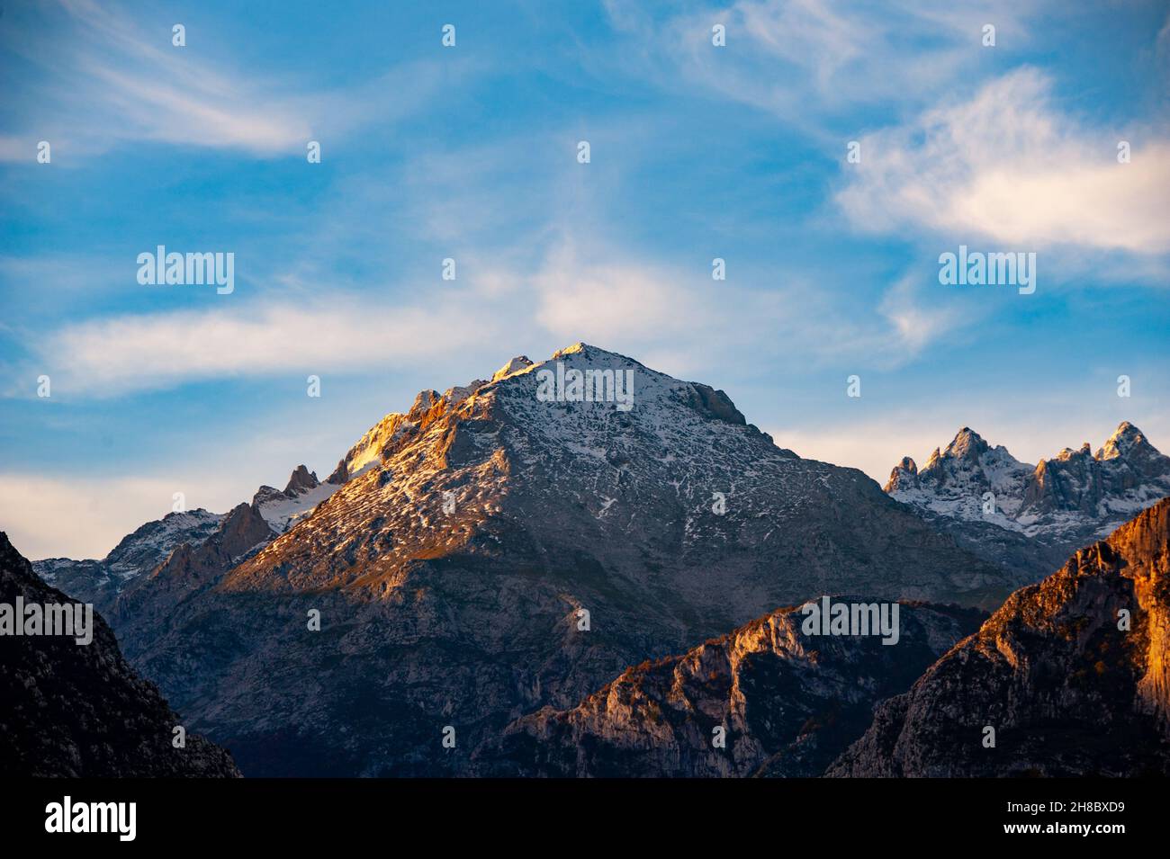 Villanueva asturias hi-res stock photography and images - Alamy