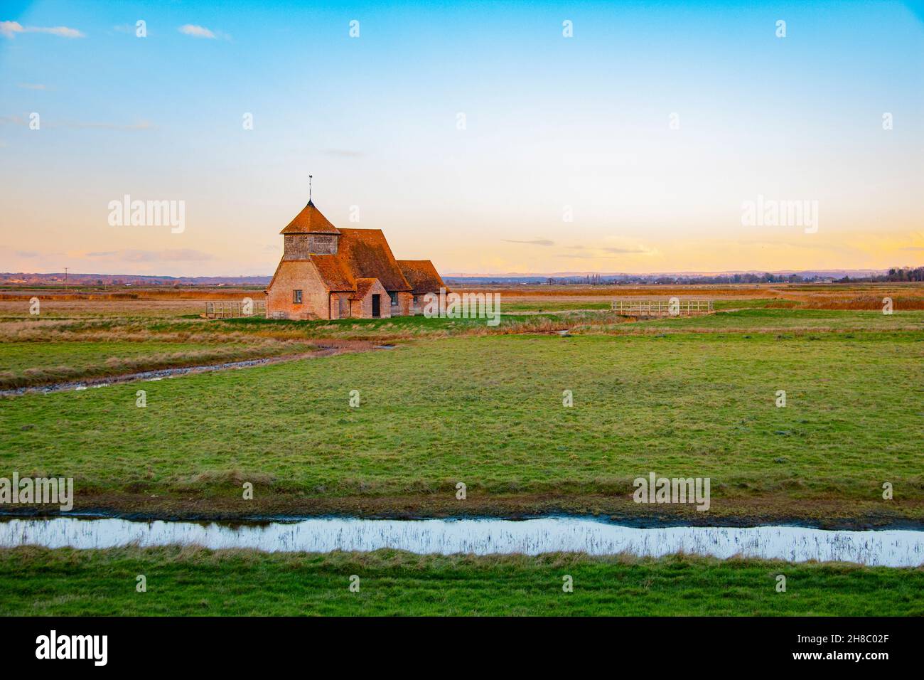 St Thomas å Becket Church, Fairfield, Kent in its solitude on Romney ...