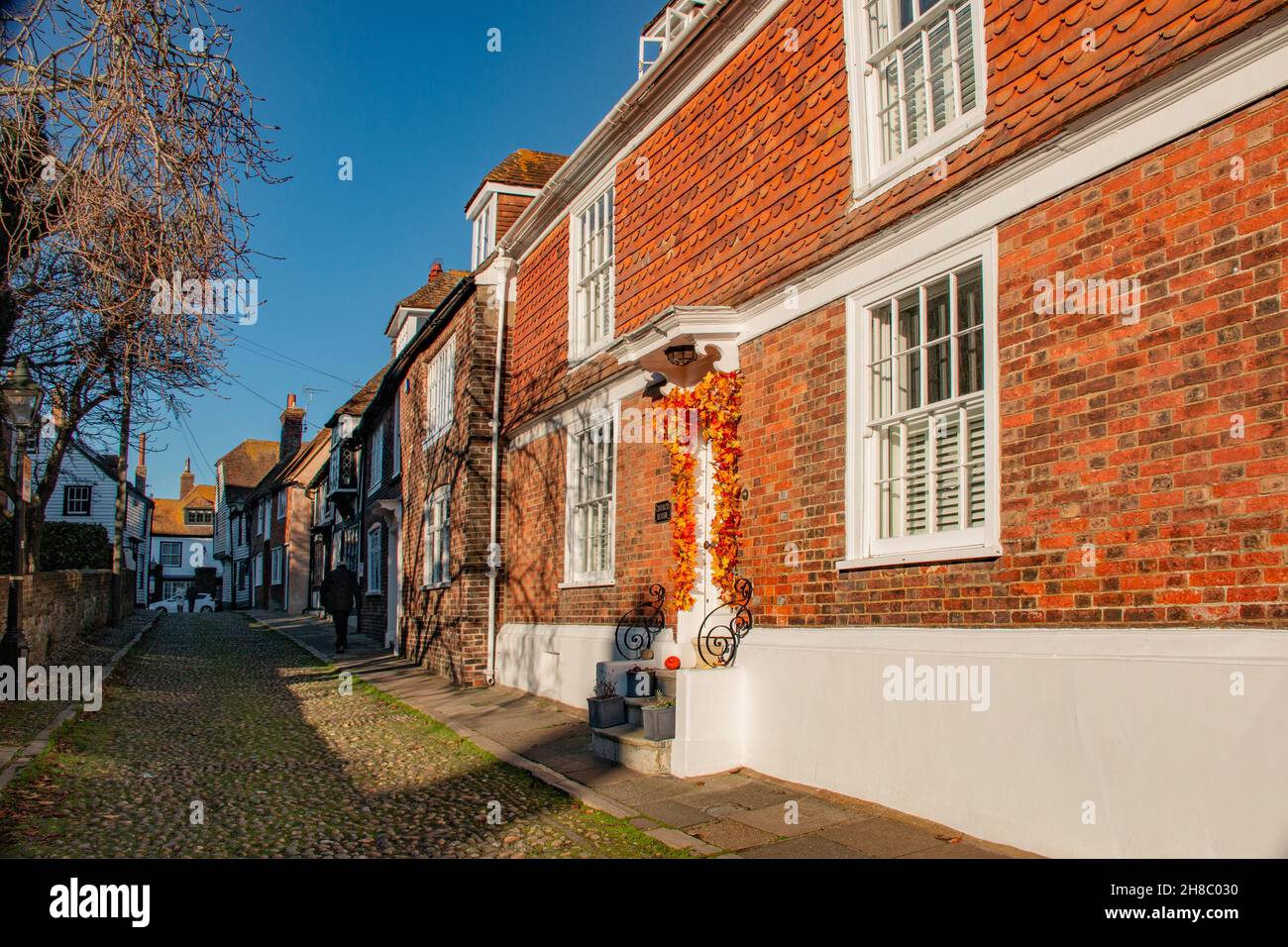 Church square rye houses hi-res stock photography and images - Alamy