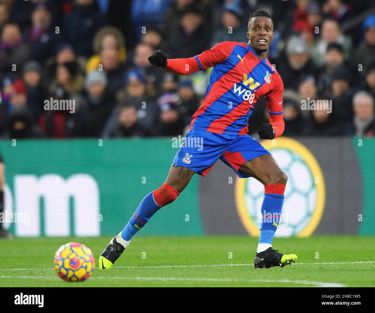 London, UK. 27 November - Crystal Palace v Aston Villa - Premier League ...