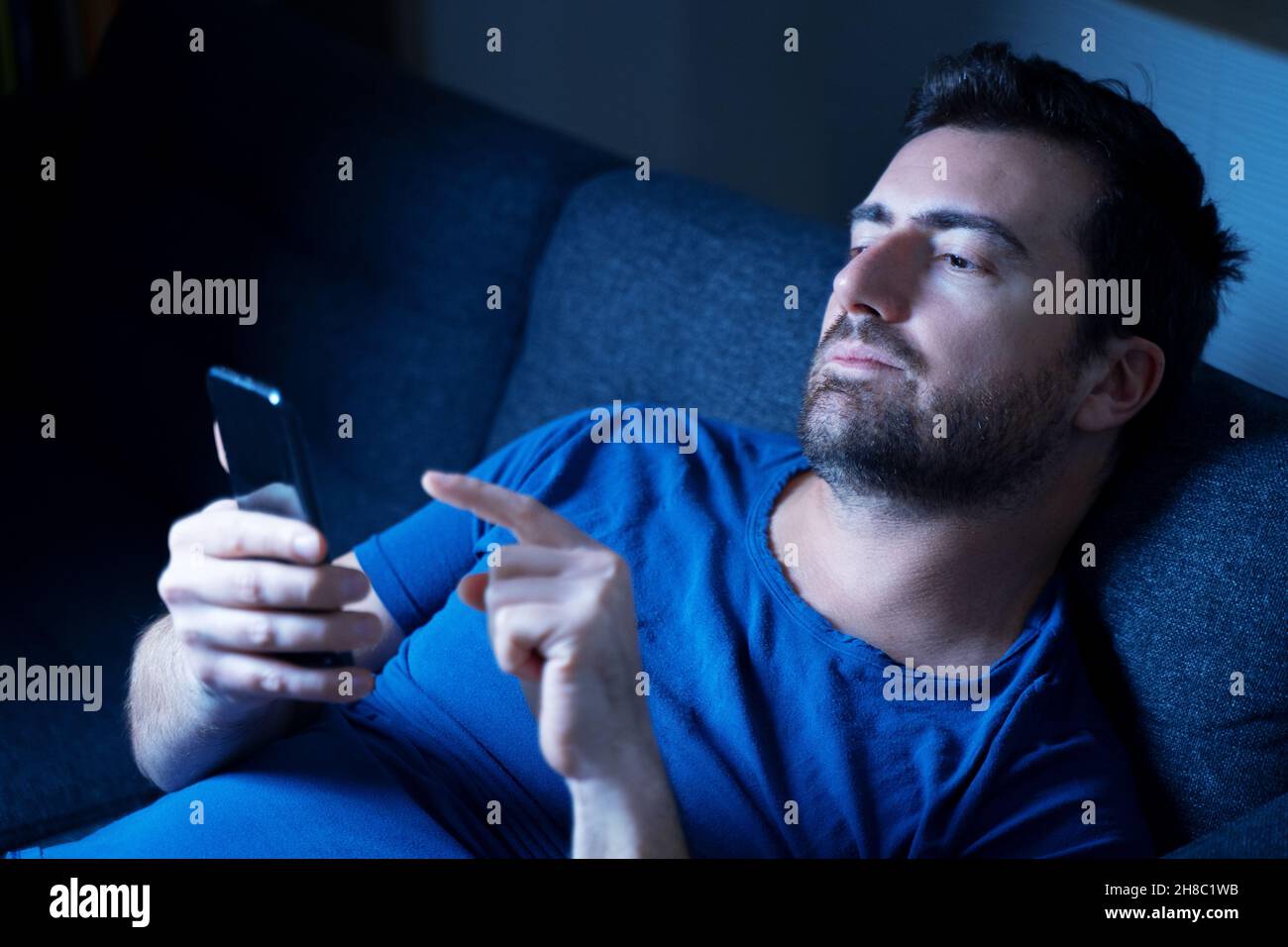Texting social hi-res stock photography and images - Alamy