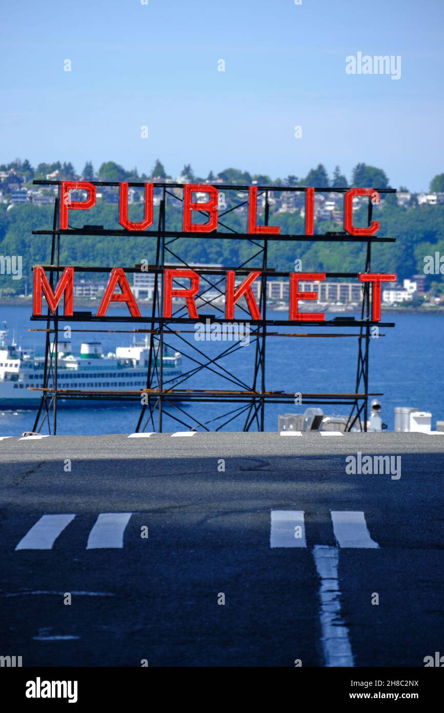 Market place road sign hi-res stock photography and images - Alamy
