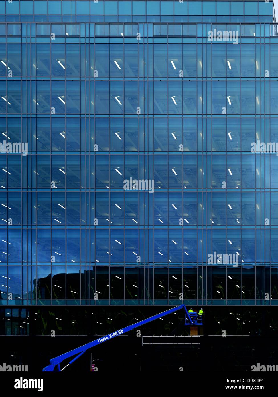 Newly built business office block in Newcastle city centre final ...